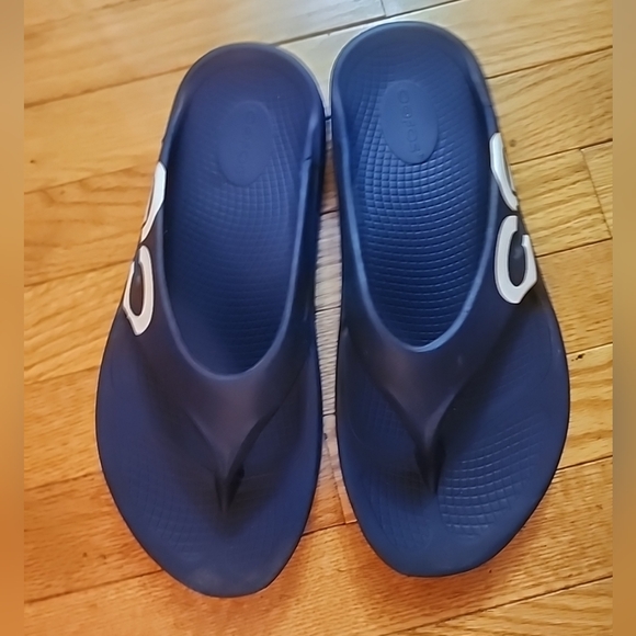 OOFOS | Shoes | Oofos Original Flipflop Thong Sandal | Poshmark